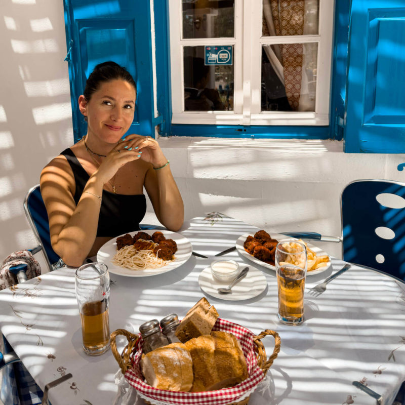 How to See Ios Island in 3 Days - Scroll The Globe